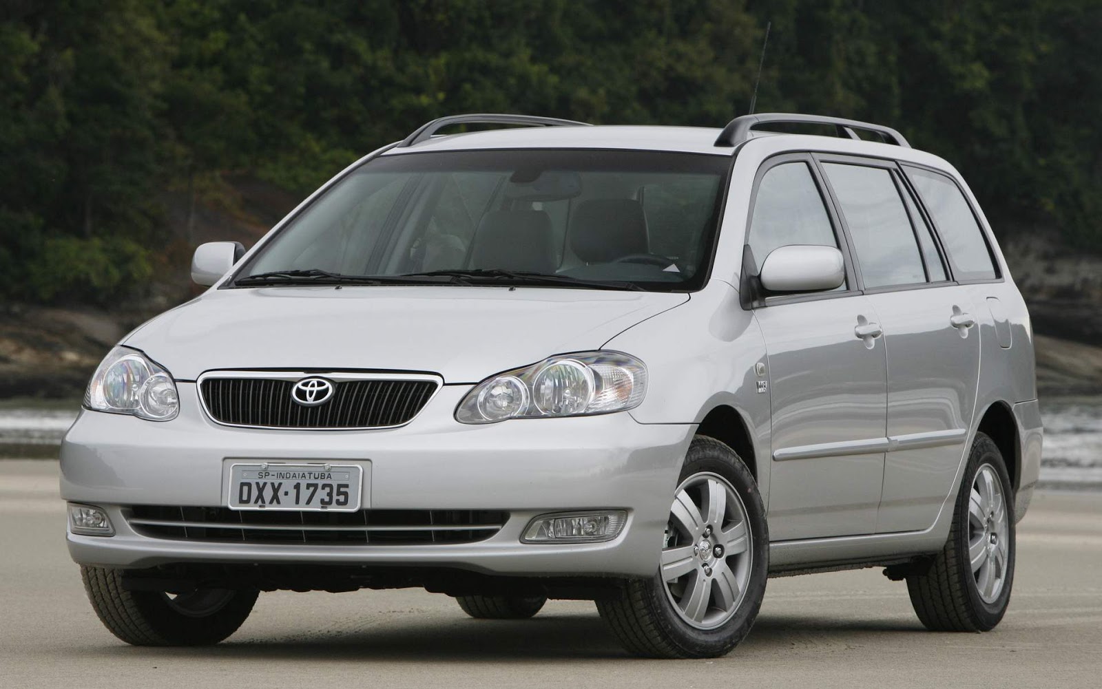 Toyota Corolla e Fielder 2008 Flex: consumo, preços e detalhes