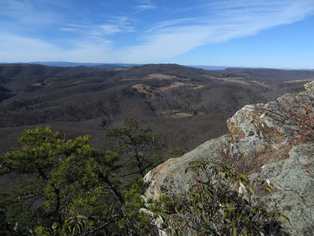 Skookum Traveler: Big Ridge and Cranny Crow (WV)