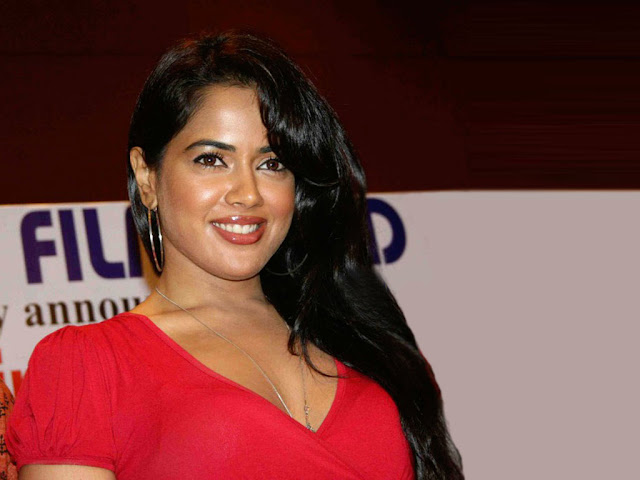 Sameera Reddy Biography, Wiki, Dob, Height, Weight, Husband, Affairs ...