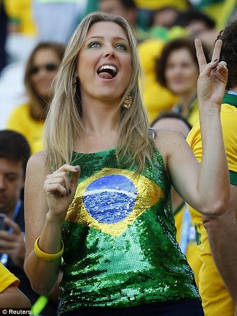 Galeri Fans Sepak Bola Wanita Brazil | GROSIR BOLA ONLINE