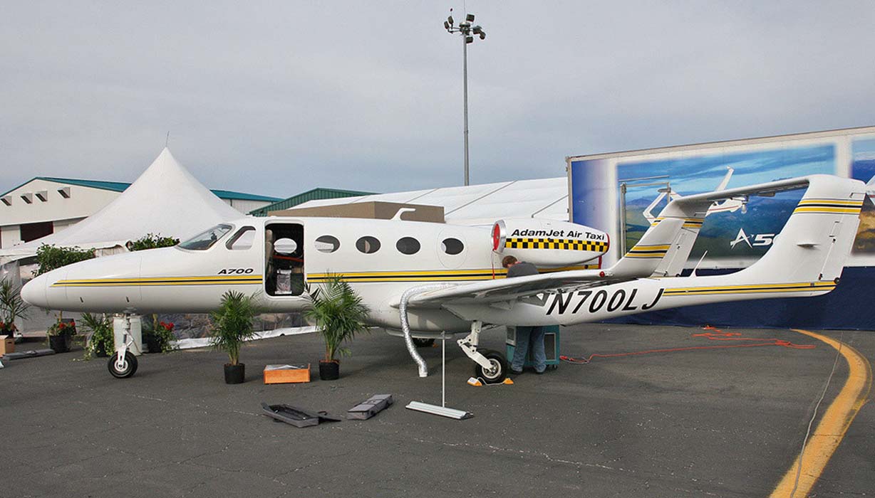 nhungdoicanh: Adam A700 Adamjet