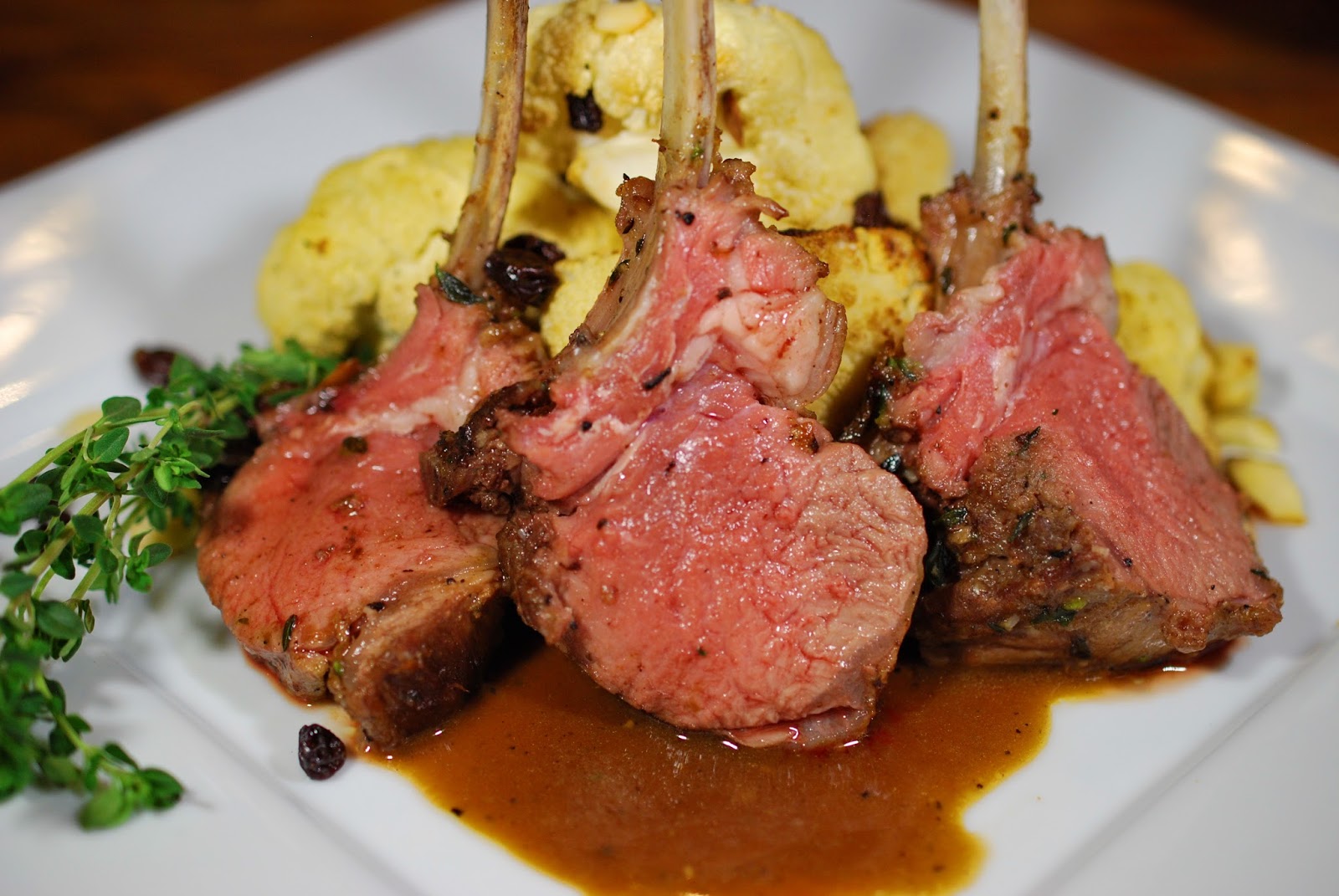 Nibbling Gypsy: Roasted Lamb with Thyme Wine Sauce and Cauliflower