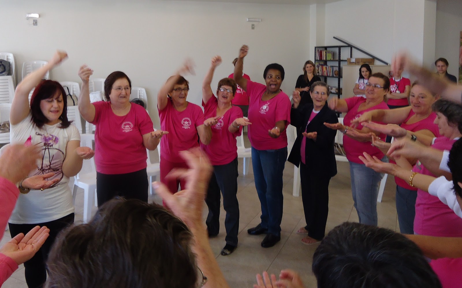 Duavesso Cia de Teatro: Duavesso no Outubro Rosa - Dinâmica com ...