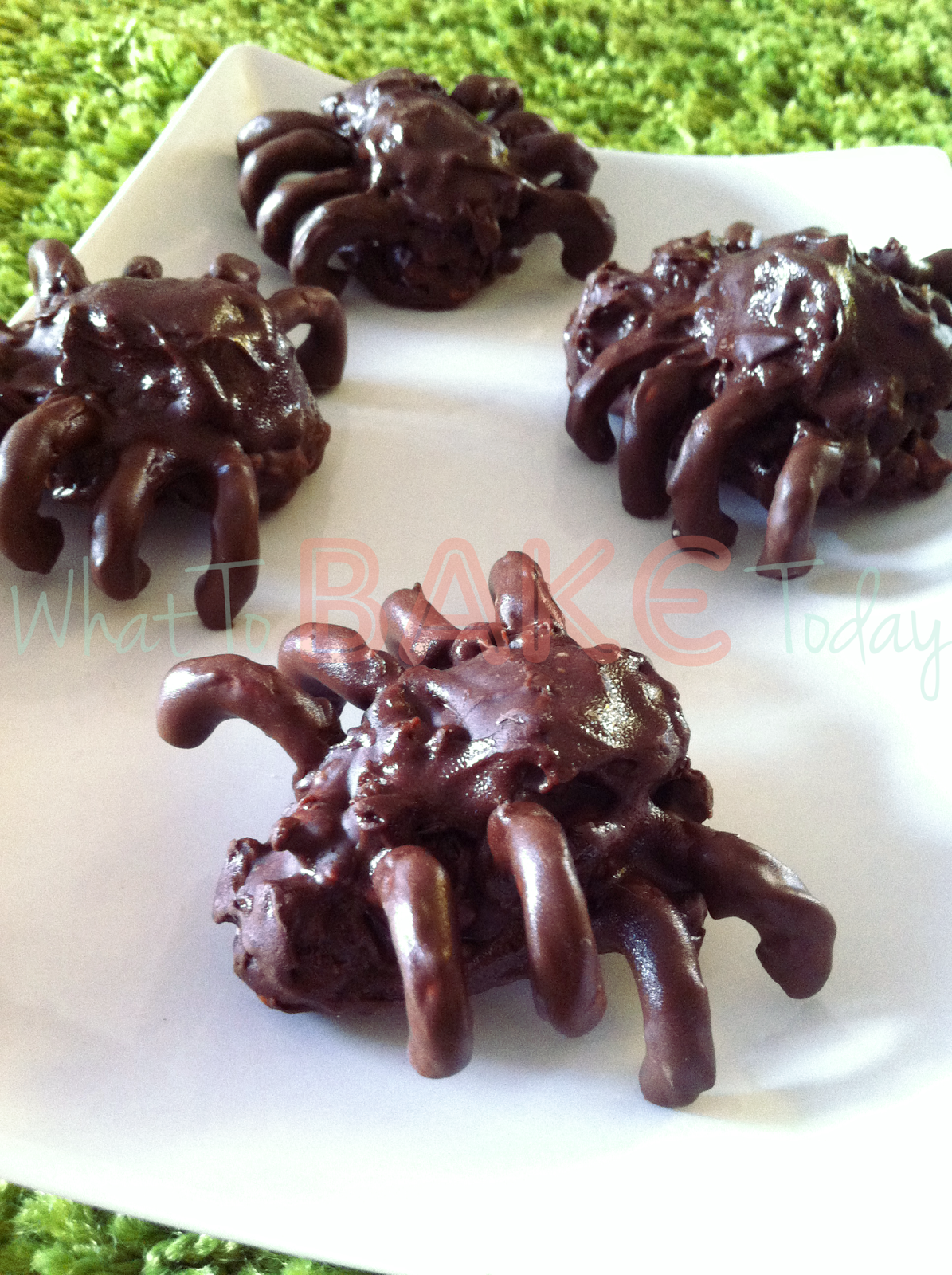 What To Bake Today: Crunchy Chocolate Spiders (Halloween)