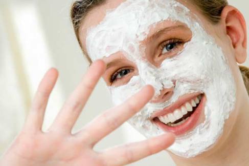 How to make your Skin White - Skin Whitening using Toothpaste - Fitness Aim
