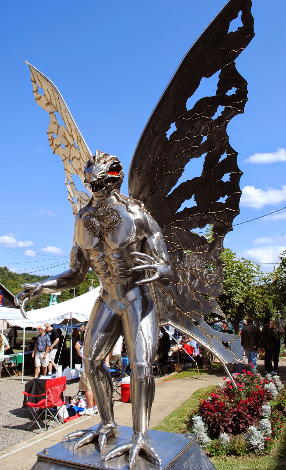The Carpetbagger: Mothman Festival and Museum
