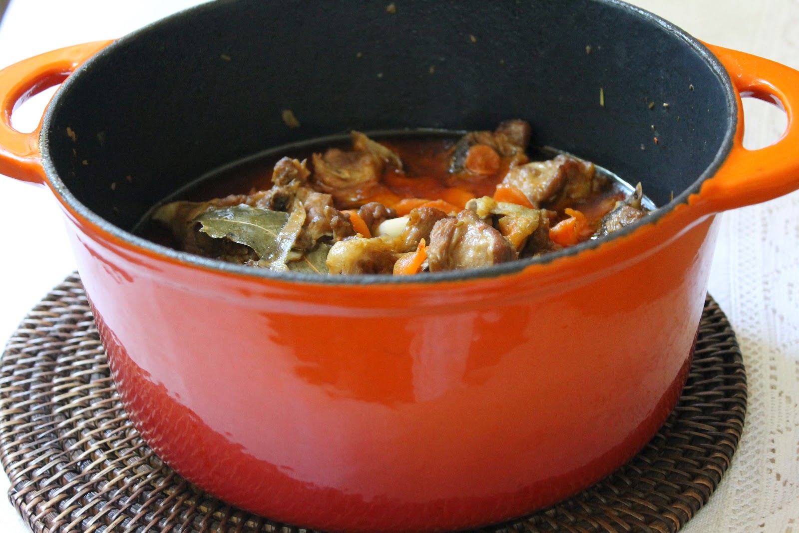 Cocina de nuestro tiempo...: Estofado de cordero lechal en "cocotte"