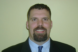 DA Kentner: The Readers' Writers: Author and Football All-Star Bruce Beaton