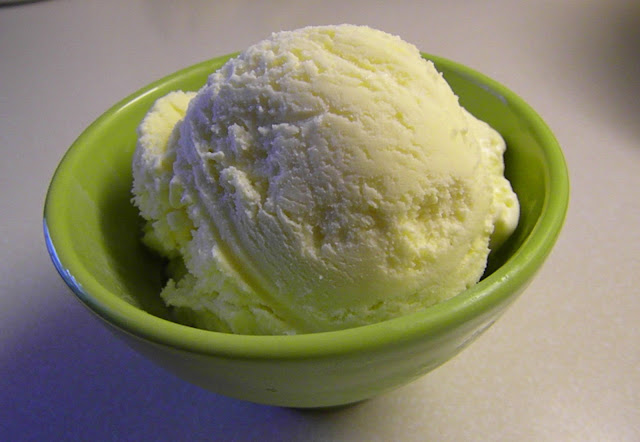 whispersofthyme: Recipe Review - Almond Milk Ice Cream (Frozen Custard)