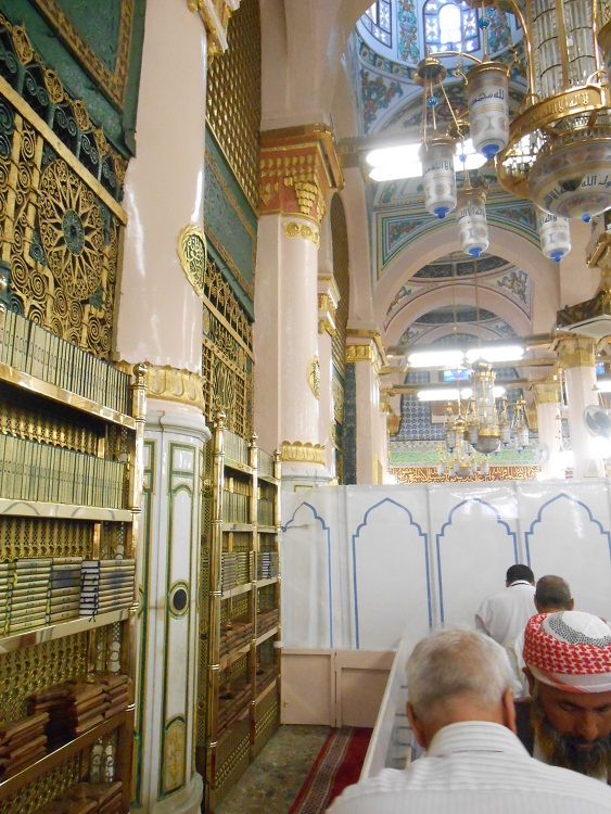 BERPETUALANG KE ACEH: Finding a way to Raudhah inside the Masjid Nabawi