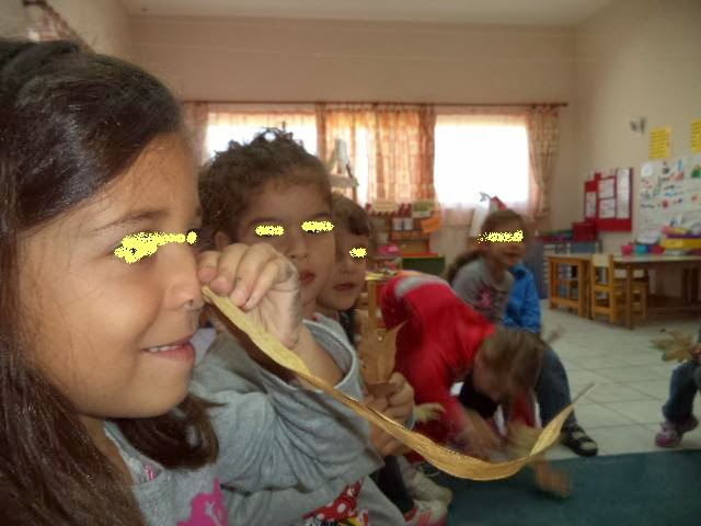 .~~kindergarten teacher ~~ΝΗΠΙΑΓΩΓΟΣ.....ΧΡΩΜΑΤΑ ΚΑΙ ΑΡΩΜΑΤΑ ...