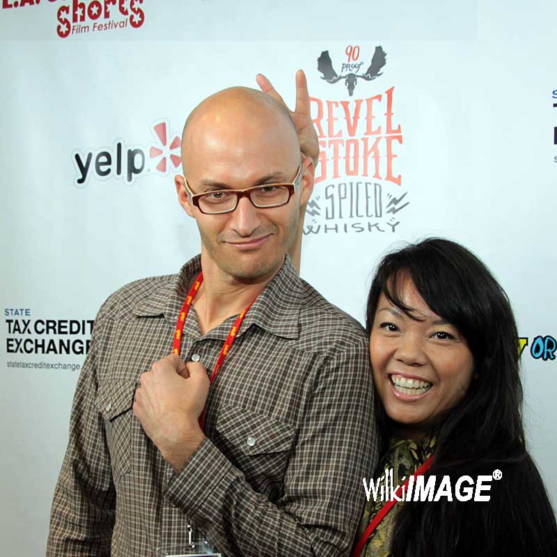 If You See Someone Without A Smile ...: April 26-29, 2012 -- LA Comedy ...