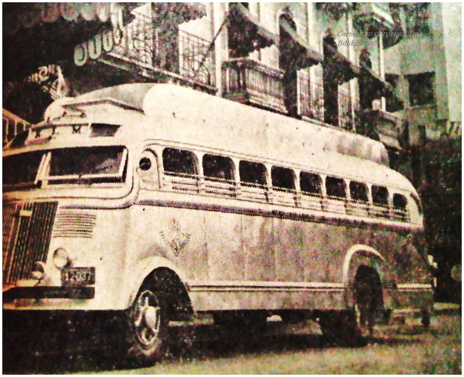 CARACAS EN RETROSPECTIVA: Elegante autobús para Caracas-Maiquetía