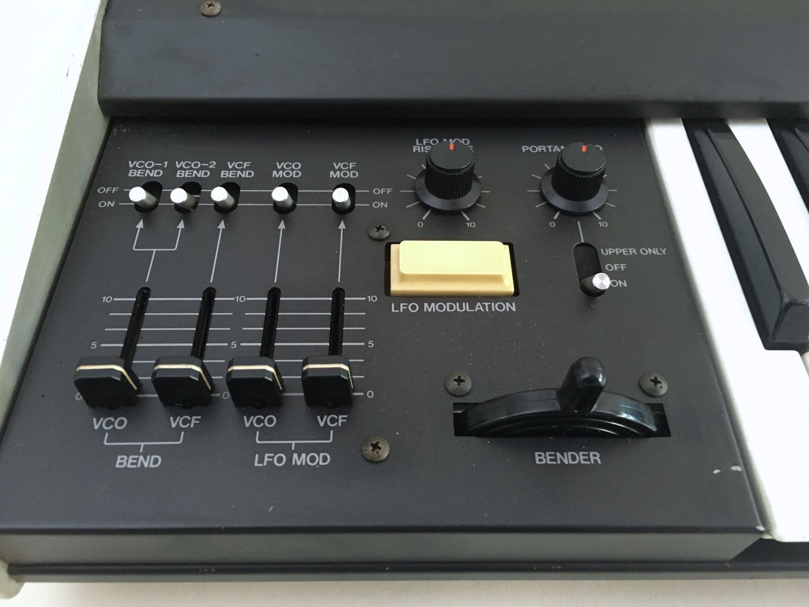 MATRIXSYNTH: Vintage ROLAND JUPITER 8 Synthesizer SN 110782