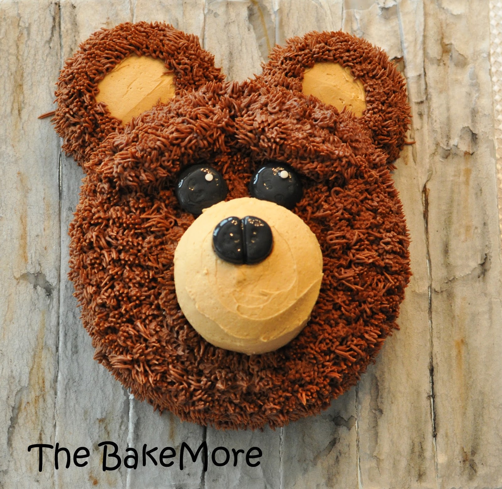 The Bake More: Cutest (and Easiest) Bear Head Cake