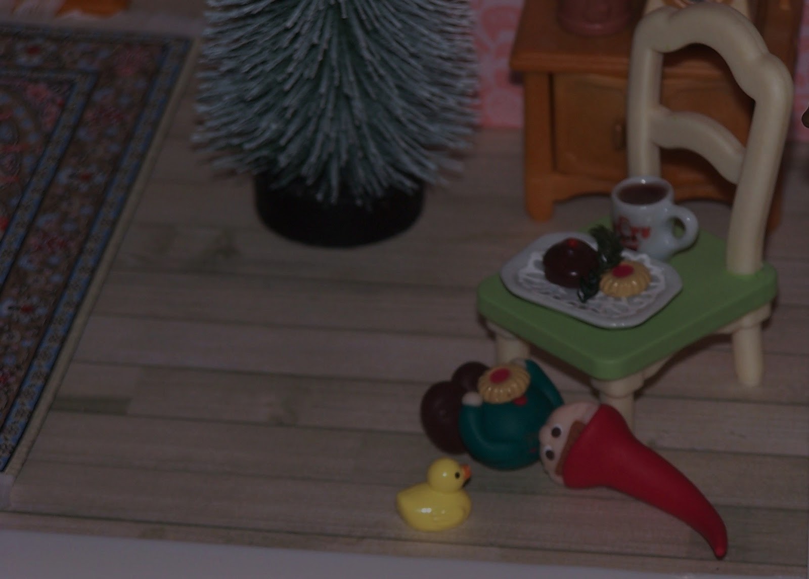 At The Periwinkles': Quackie Takes Care