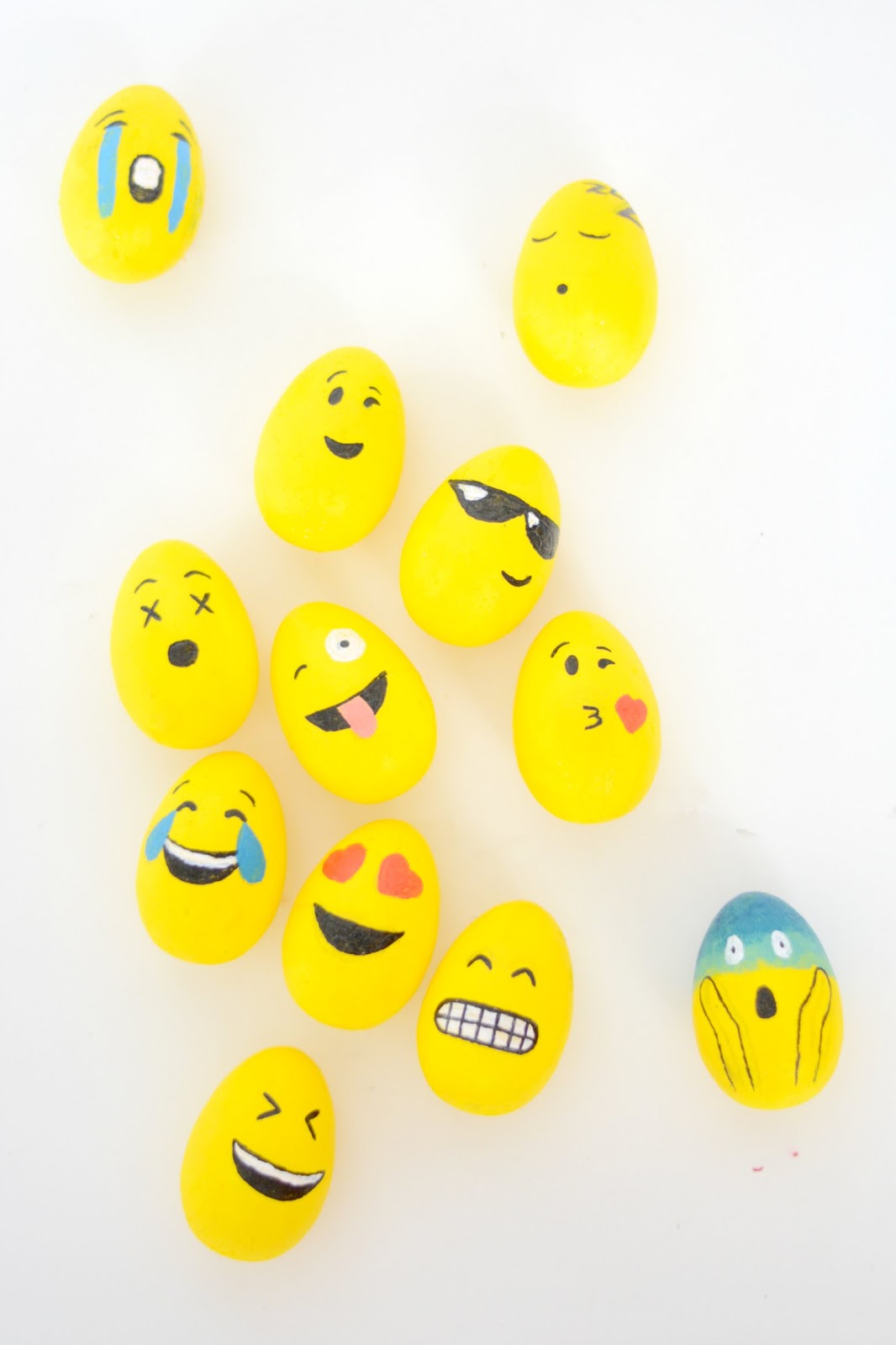 DIY Oeufs smiley pour Pâques / Autour de Cia