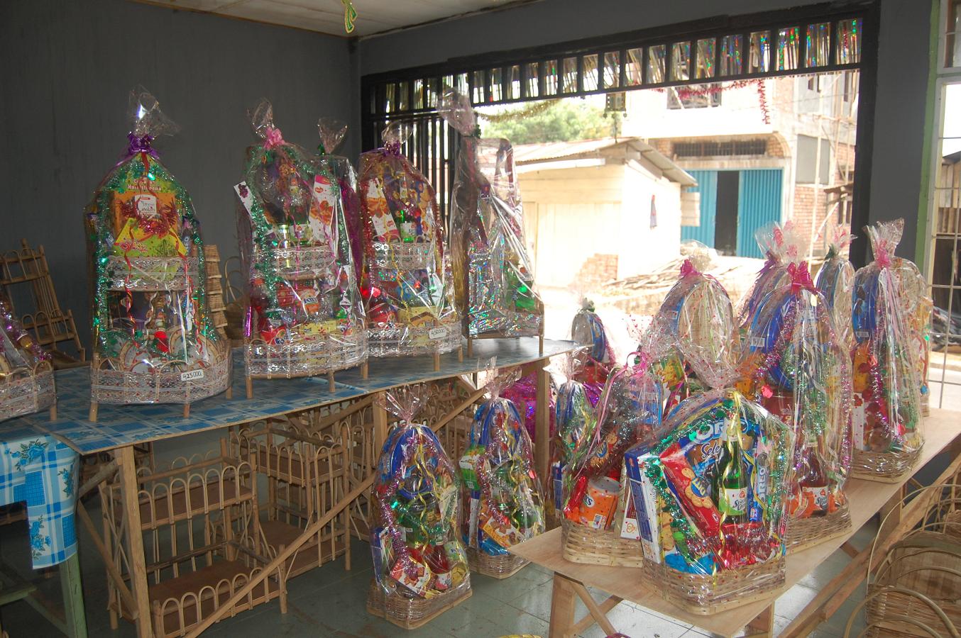 BERITAKU: Ancaman Gratifikasi, Membuat Perajin Parcel di Jambi Lesu