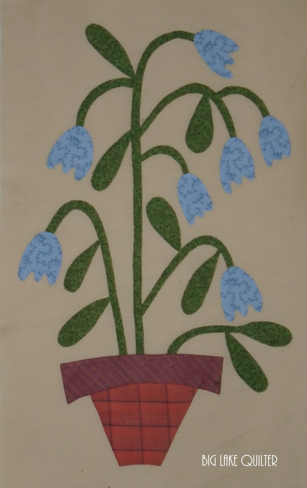 Big Lake Quilter: Flowers Block F