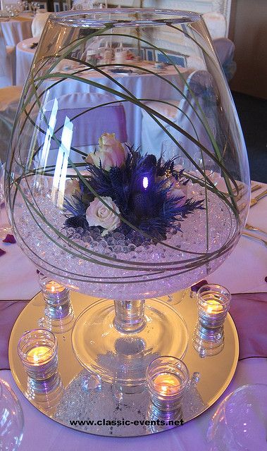 23 hermosas ideas de centros de mesa para 15 años usando copas ...