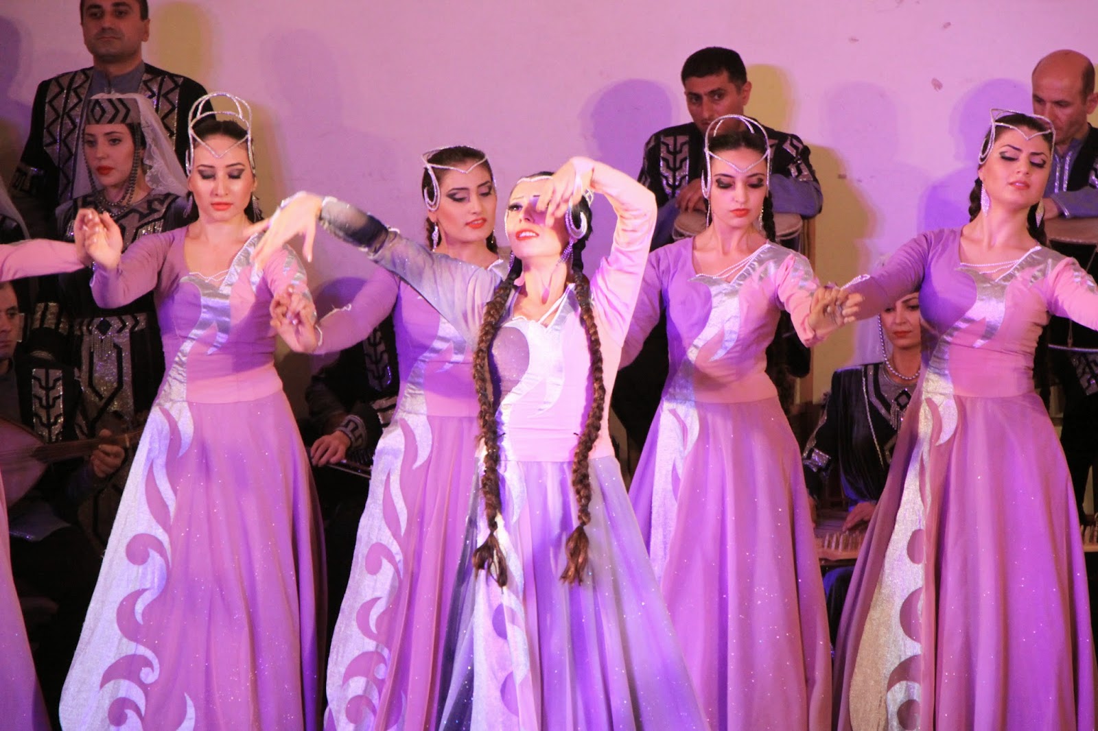 elioarte: ARMENIA - La danza