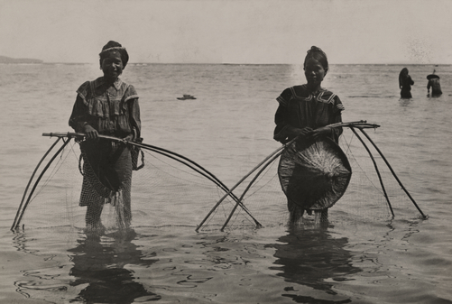 Delightful Departures: Chat About Chuuk: History