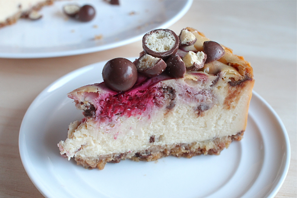 Food Endeavours of the Blue Apocalypse: Baked Raspberry and Maltesers ...
