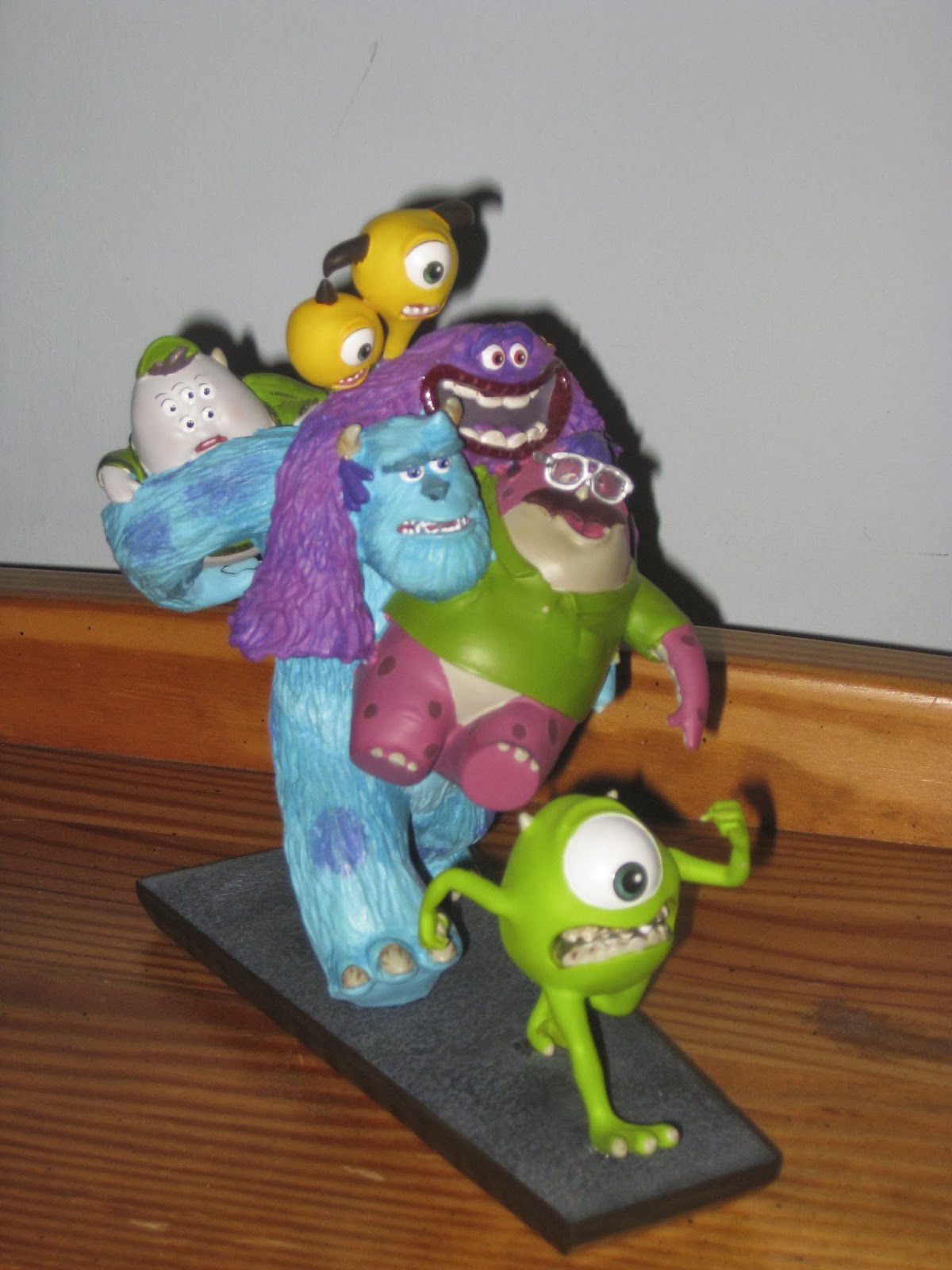 Dan the Pixar Fan: Monsters University: Collectible Figurine "Carry On ...