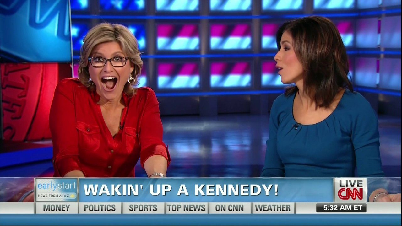 Bikini Spy: Ashleigh Banfield: What's with the cleavage?