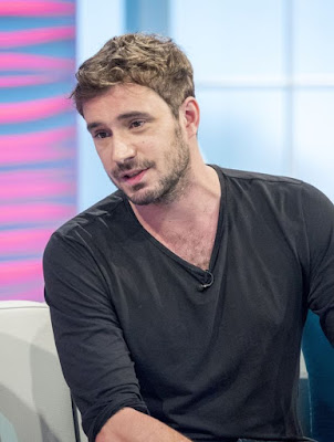 Coronation Street Blog: Oliver Farnworth reveals secrets of the Corrie ...