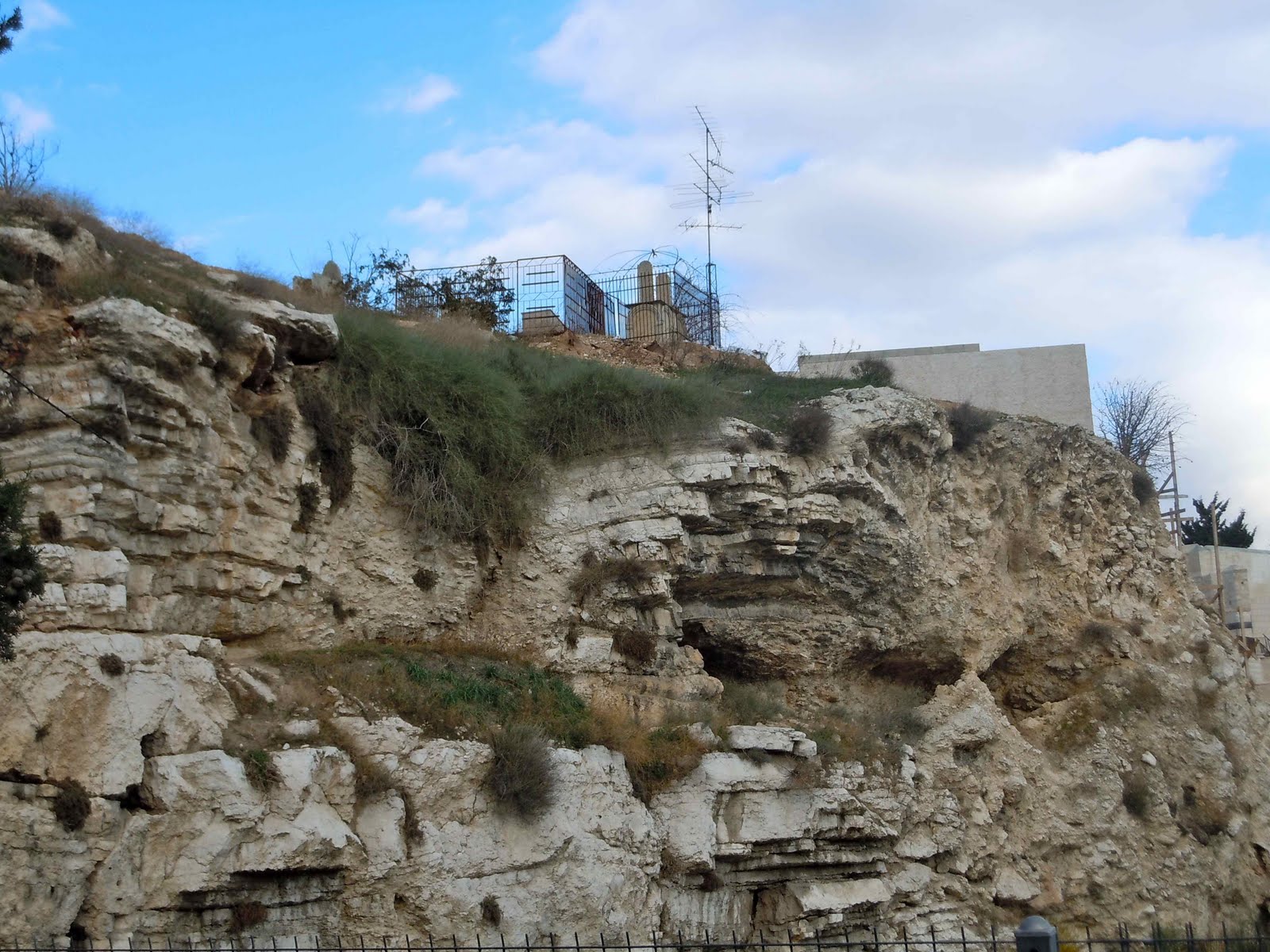 JERUS-A-LOVE: Garden Tomb/ Golgotha