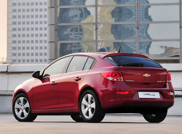 Direção Assistida: Quem chegará ao mercado em 2012?