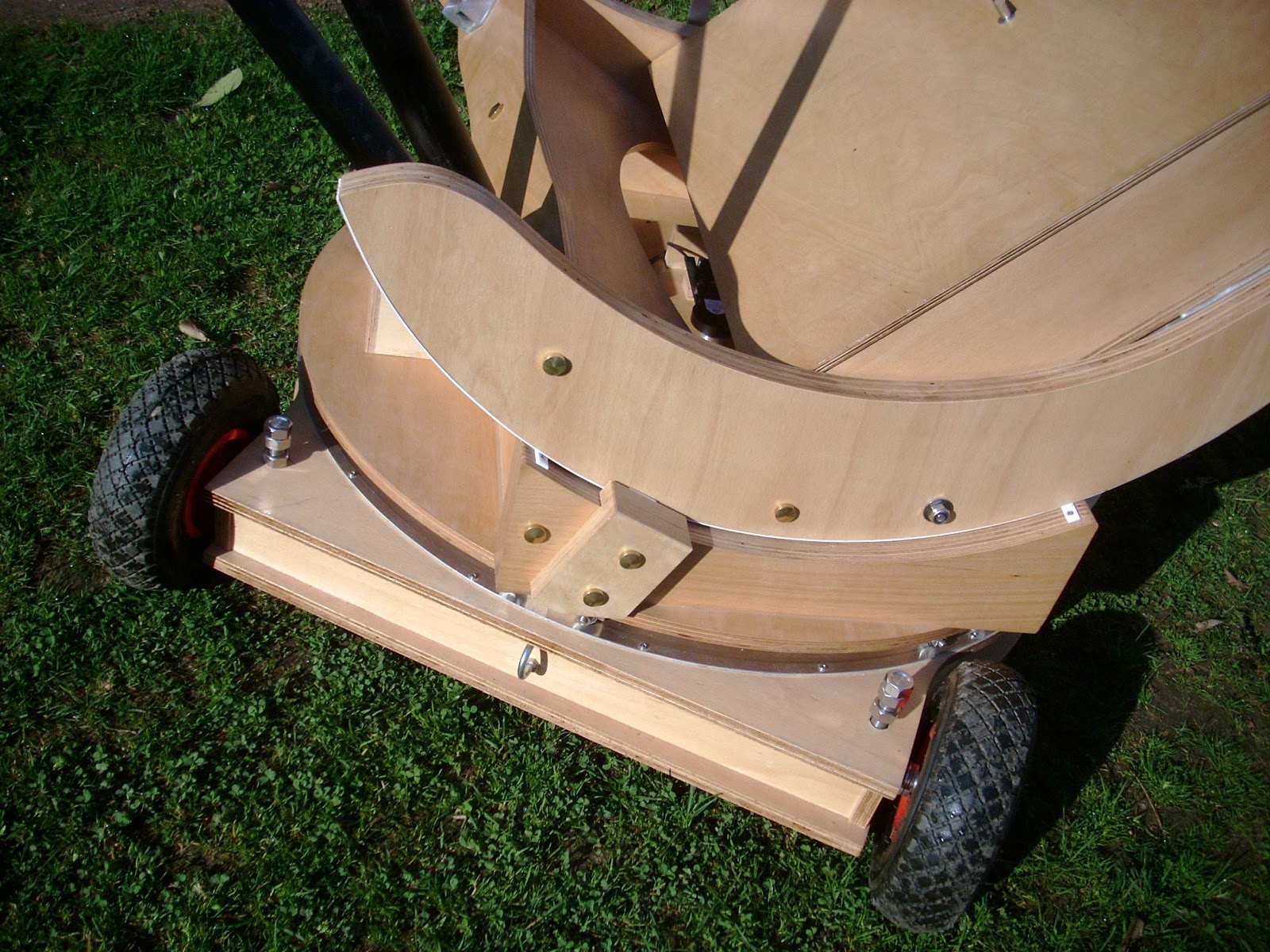 The Dobson Factory: Dobson 600 avec sa motorisation