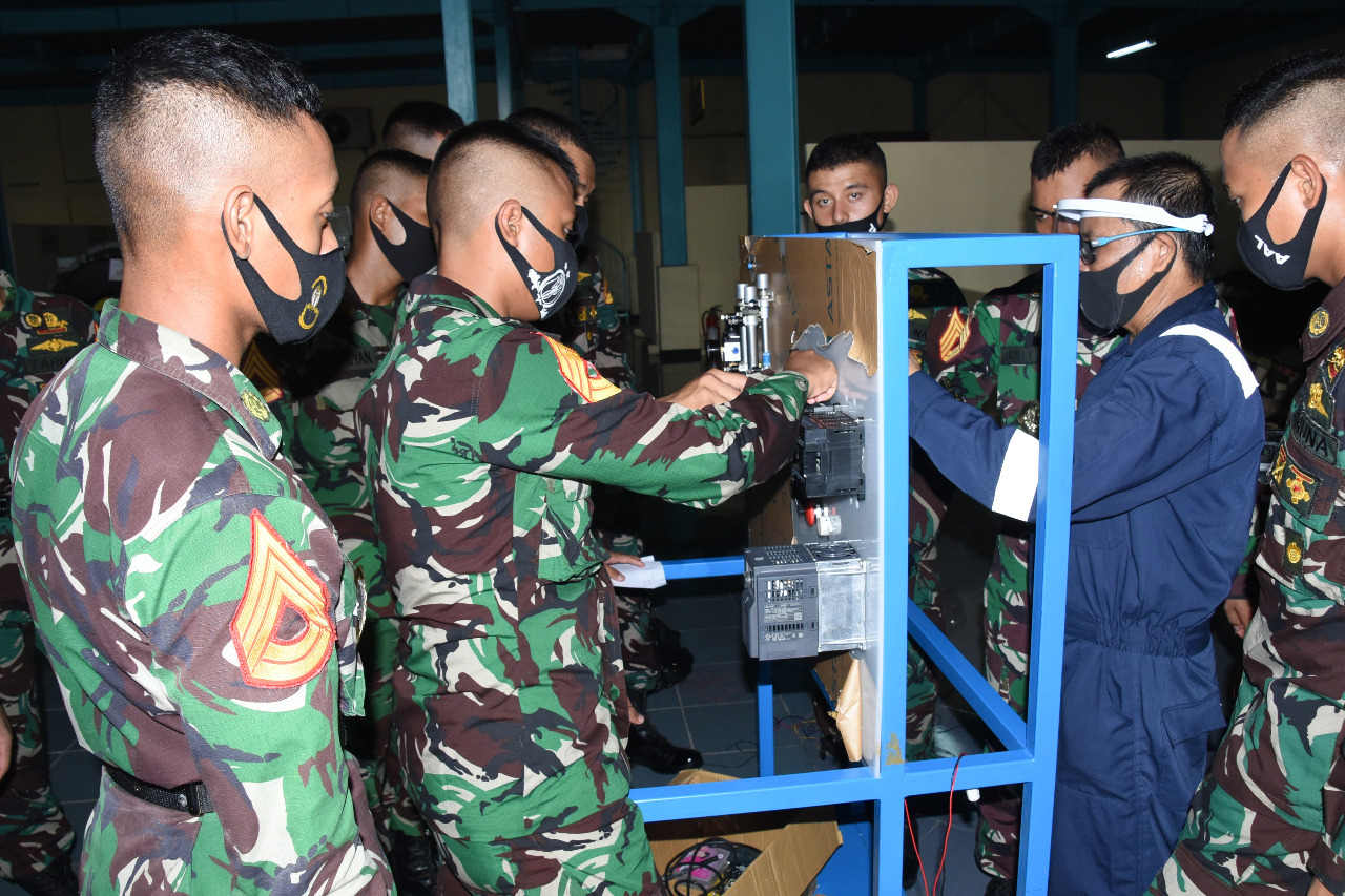 Latihan Praktek Mekatronika, Asah Keterampilan Taruna AAL Korps Teknik