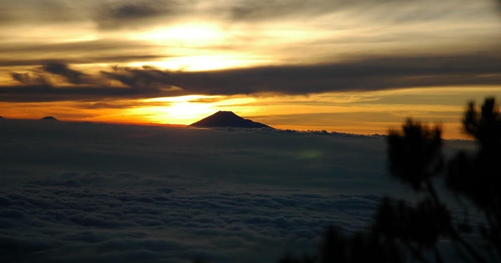 7 Puncak tertinggi di Jawa Barat ( Seven Summit of West Java ) - Garis ...