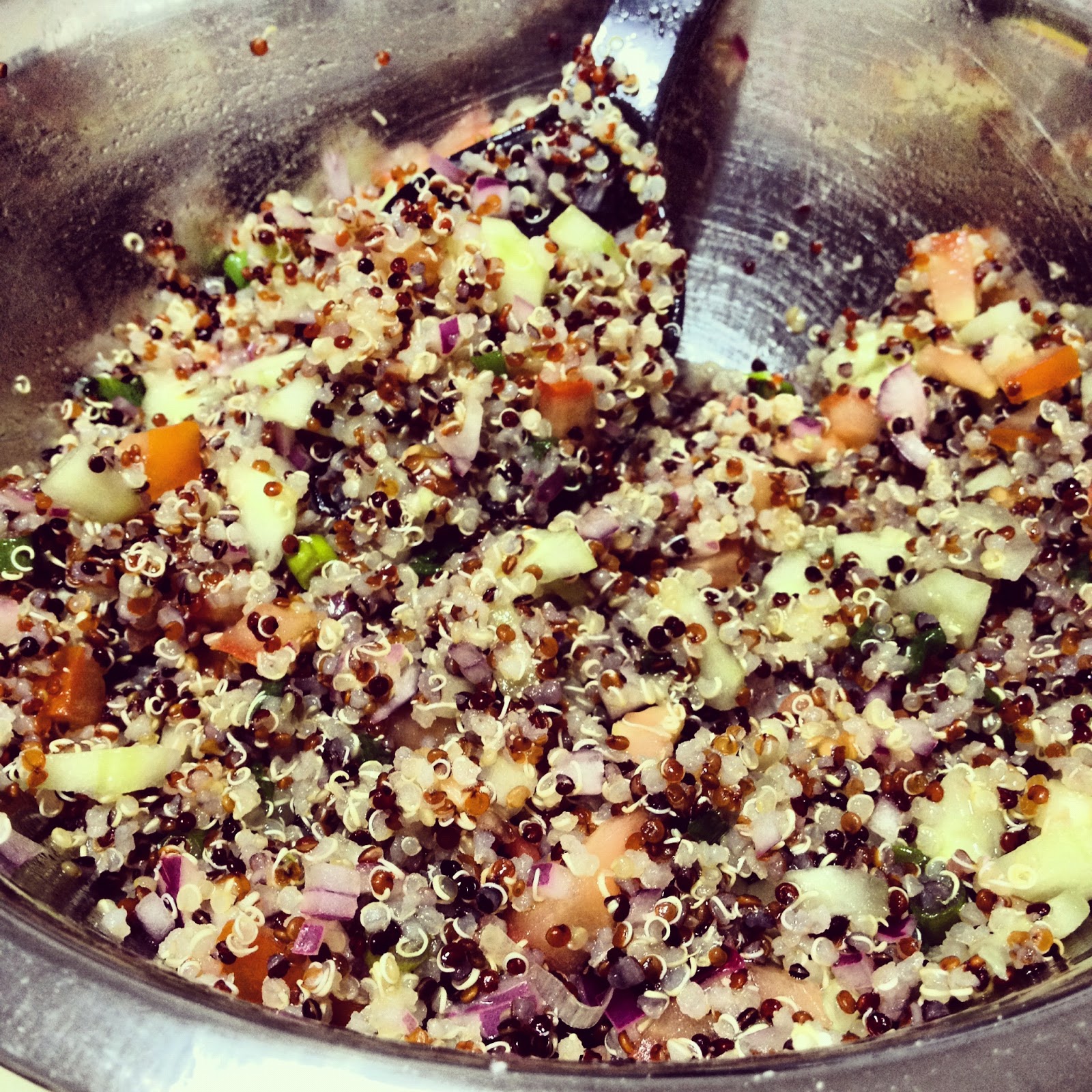 Good2Eat! AS RECEITAS NUTRITIVAS da NUTRI: GOOD2EAT! - SALADA DE QUINOA ...