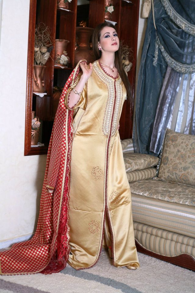 Khawla Benamrane en Mode Beldi ~ Caftan Nakhwa