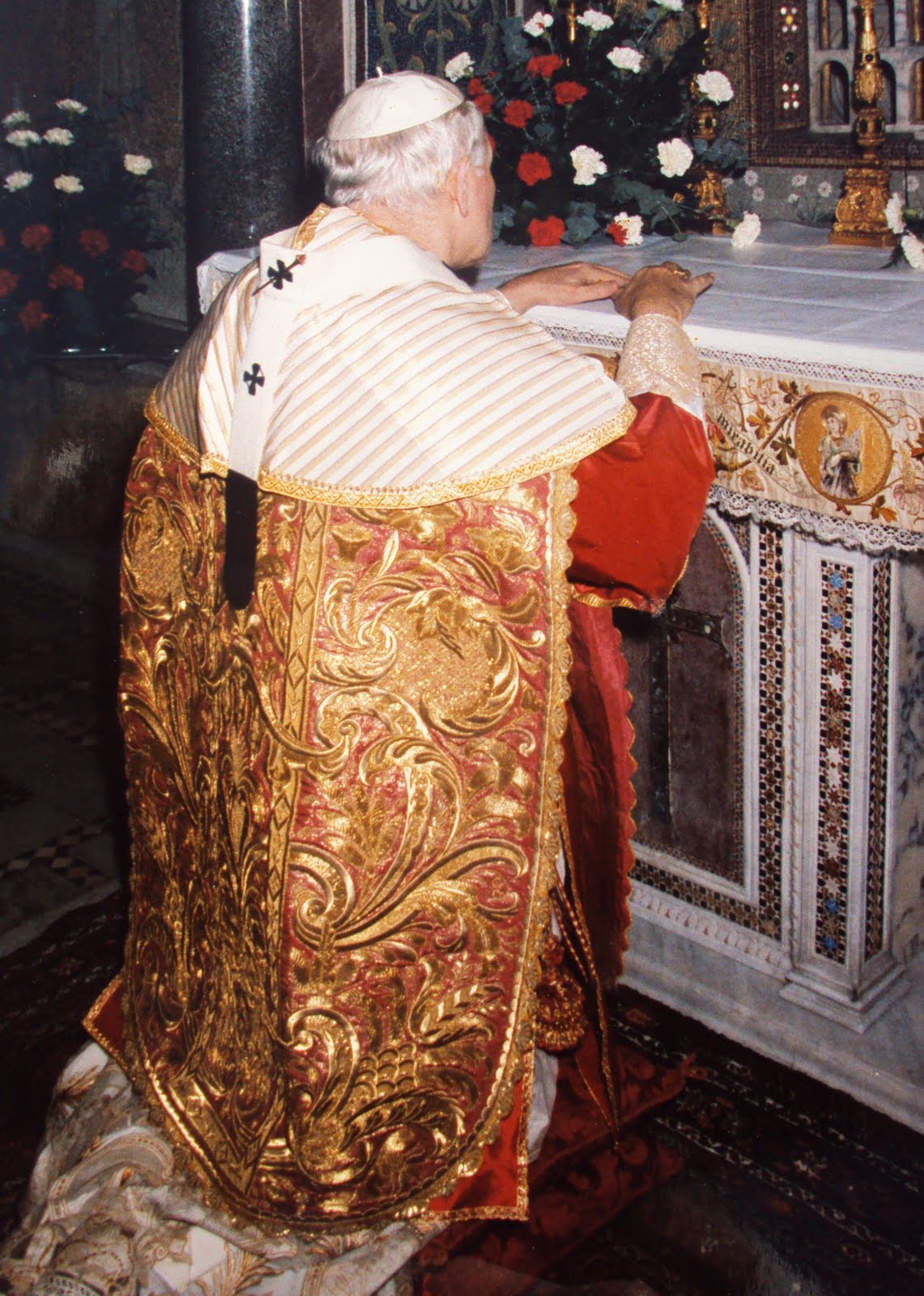 The Mad Monarchist: Papal Profile: Pope John Paul II