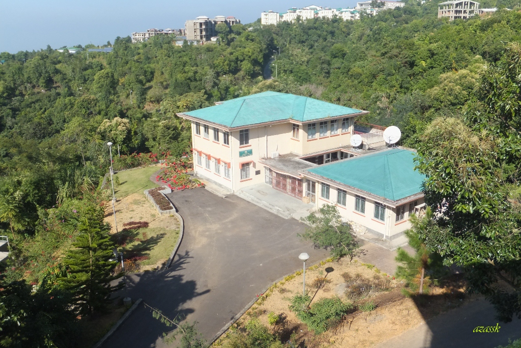 Calm-Sojourner: Mizoram University Campus