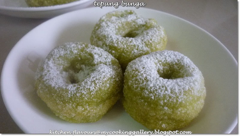kitchen flavours: Tepung Bunga