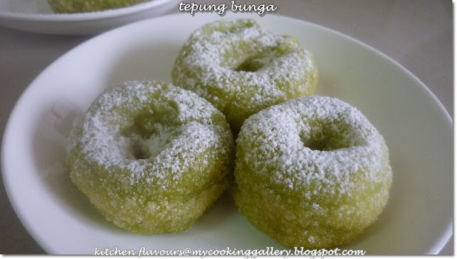 kitchen flavours: Tepung Bunga