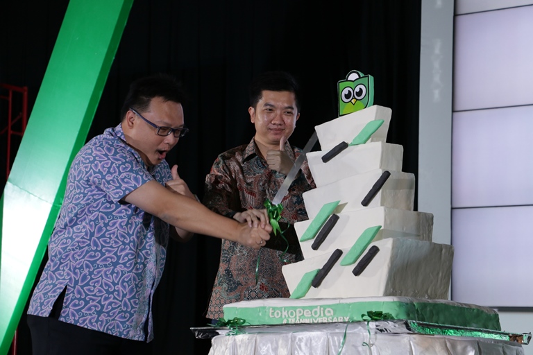 William Tanuwijaya Dan Leontinus Alpha Edison : William Tanuwijaya ...