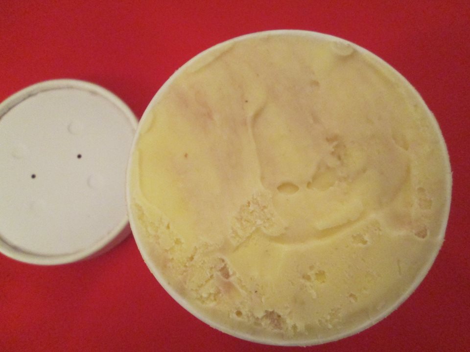 David's Ice Cream Reviews: Izzy's - Lemon Sponge Cake