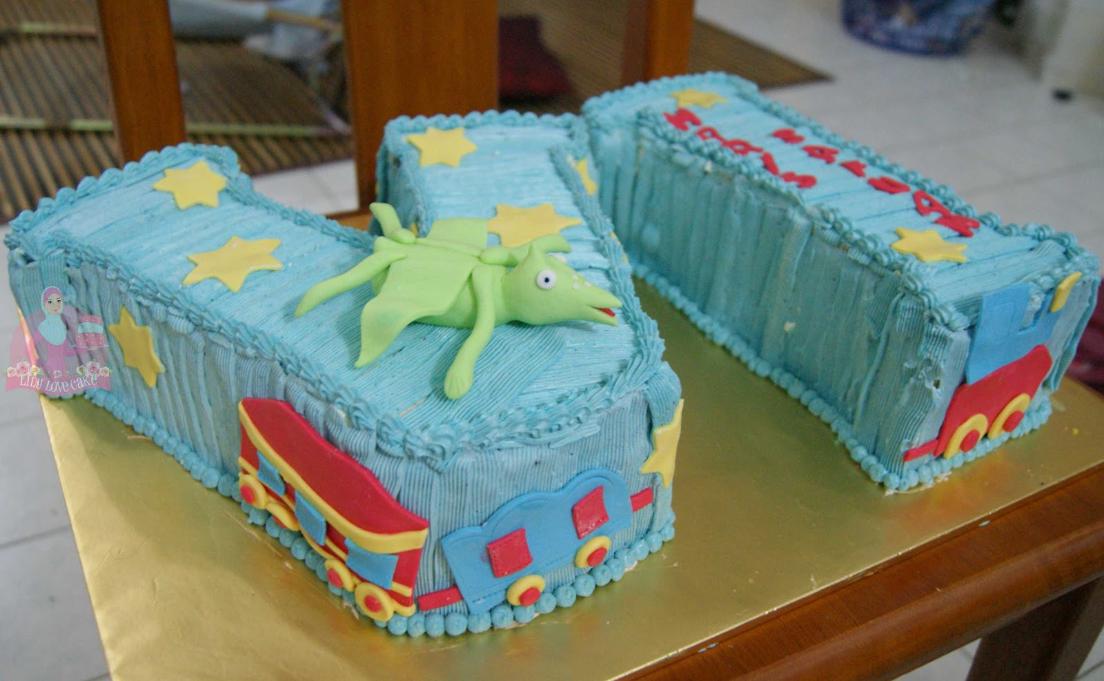 .: Kek Hari Jadi Tema Dragon TrainLily Love Cake