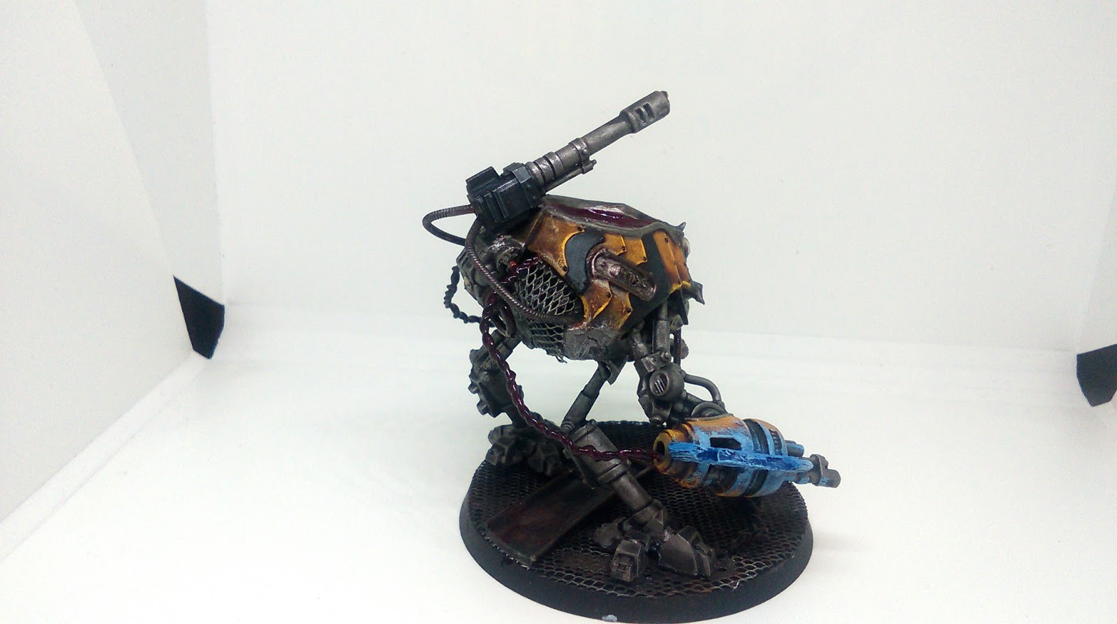 30Kplus40K: Converted Vorax Battle Automata - Painted