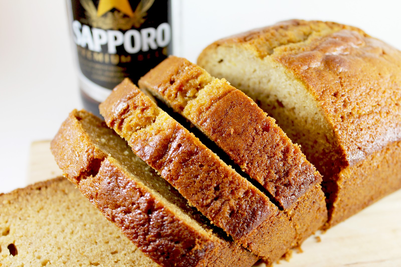 Nat's Adventures in Baking: Honey Beer Cake (★ ★ ★ ☆ ☆)