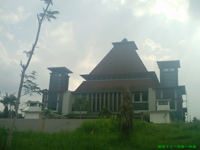 Masandhy berbagi Info : MASJID KAMPUS UNDIP