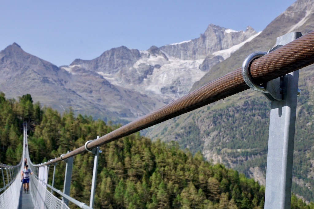 Images en ballade : Le plus long pont suspendu du monde est à Randa