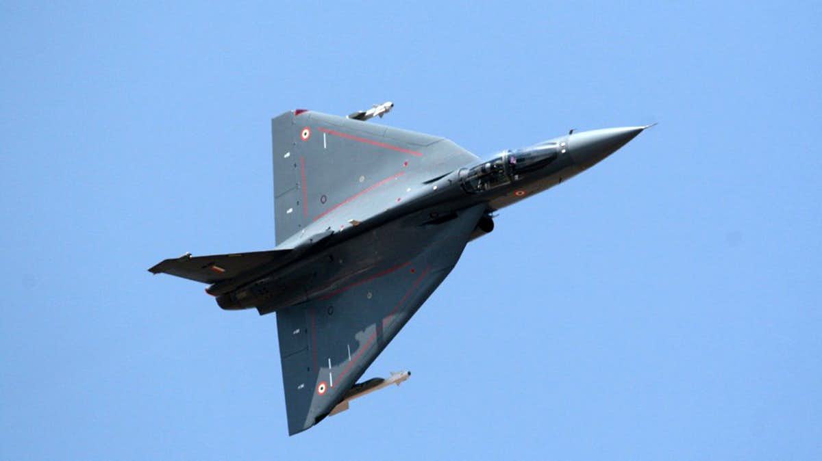 SNAFU!: Indian Armed Forces scrap Advanced Tejas Light Fighter & Arjun ...