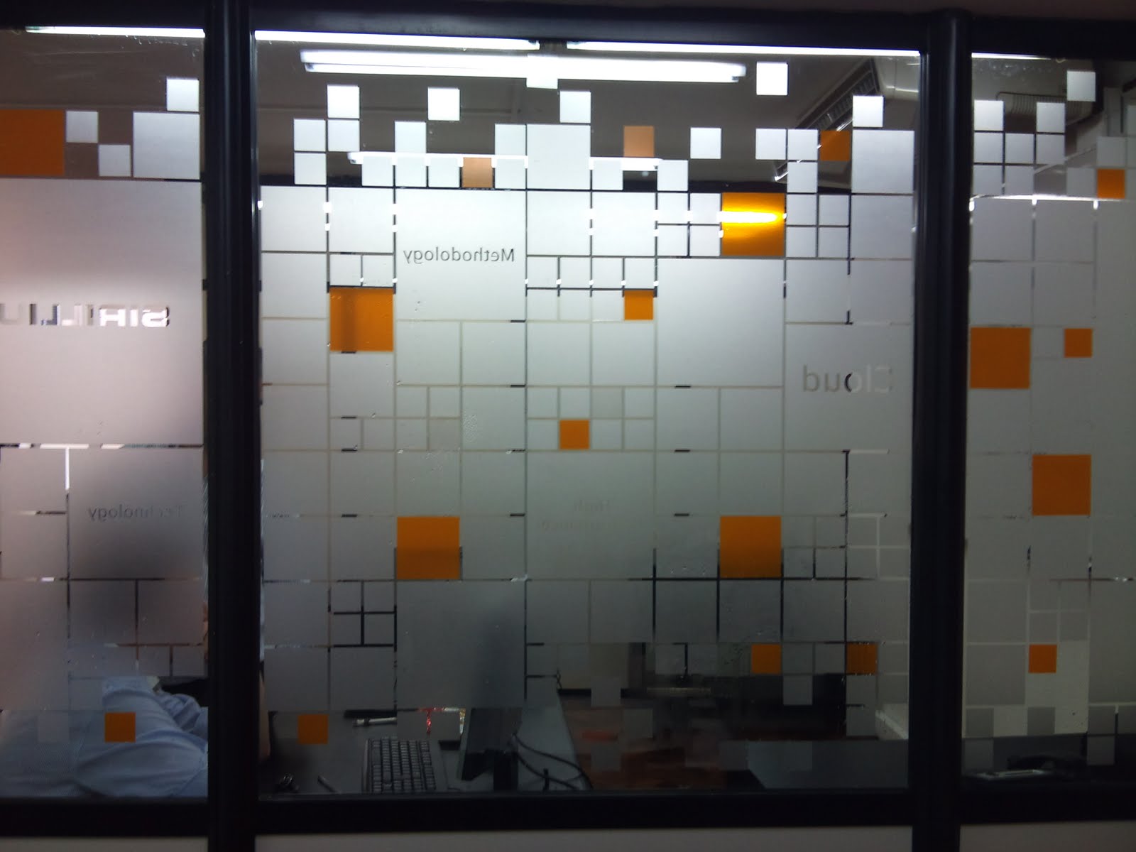 PLOTEO BAIRES Gráfica Comercial e Institucional - Esmerilado de Vidrios ...